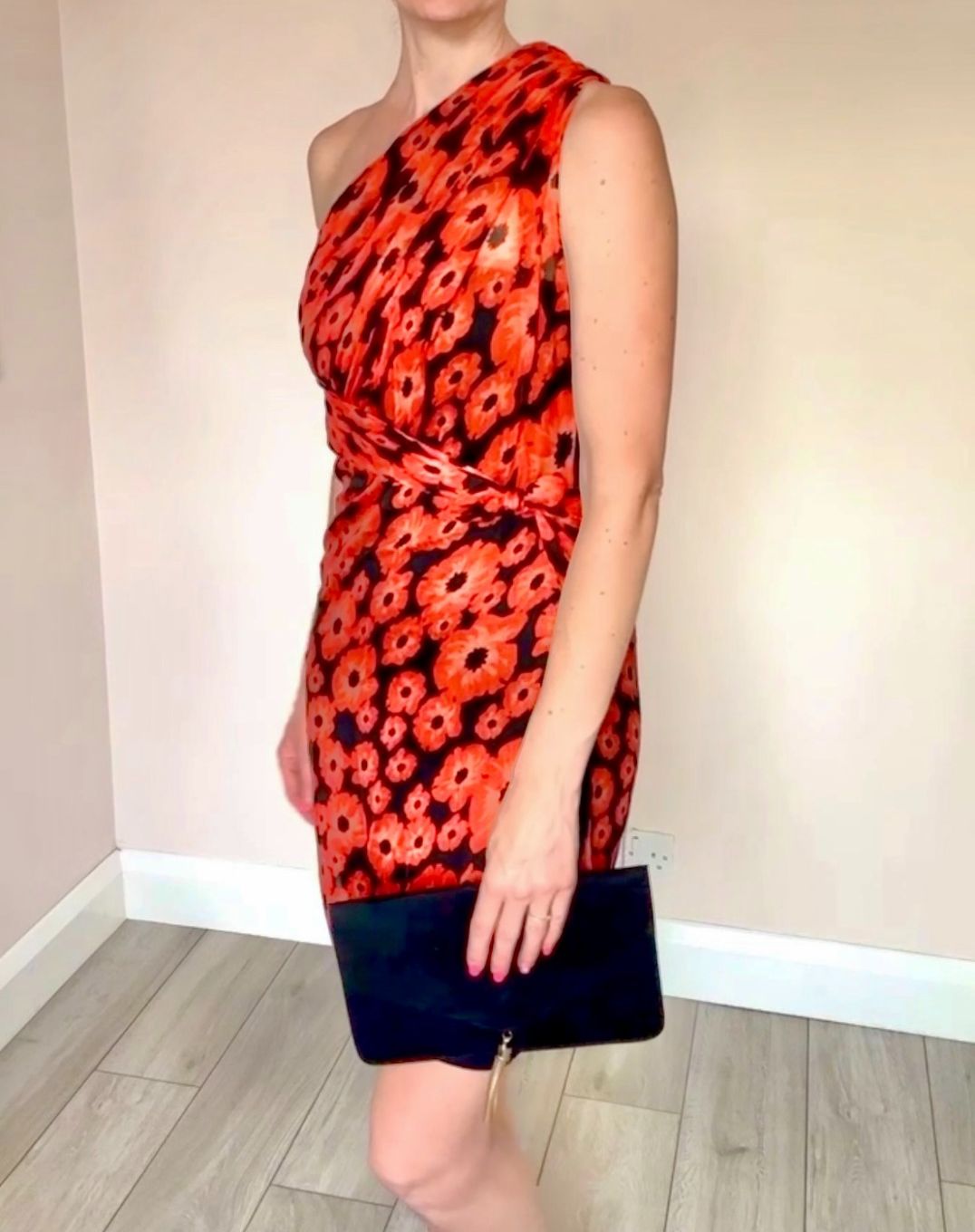 12 Ways to Wear a Scarf; Sustainable Summer Style - Be Dating Beautiful