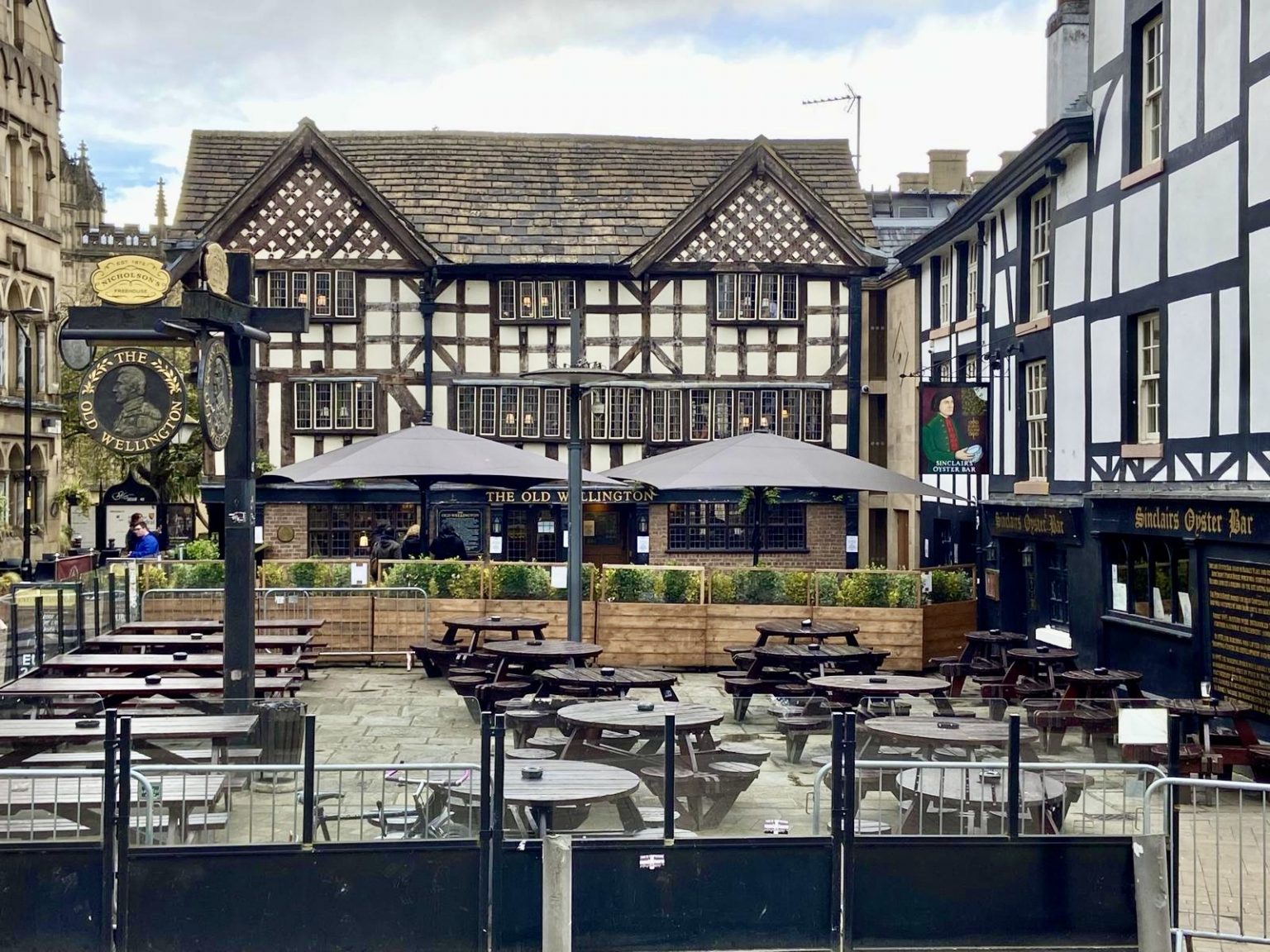 50 Ultimate Date Ideas in Manchester - Be Dating Beautiful