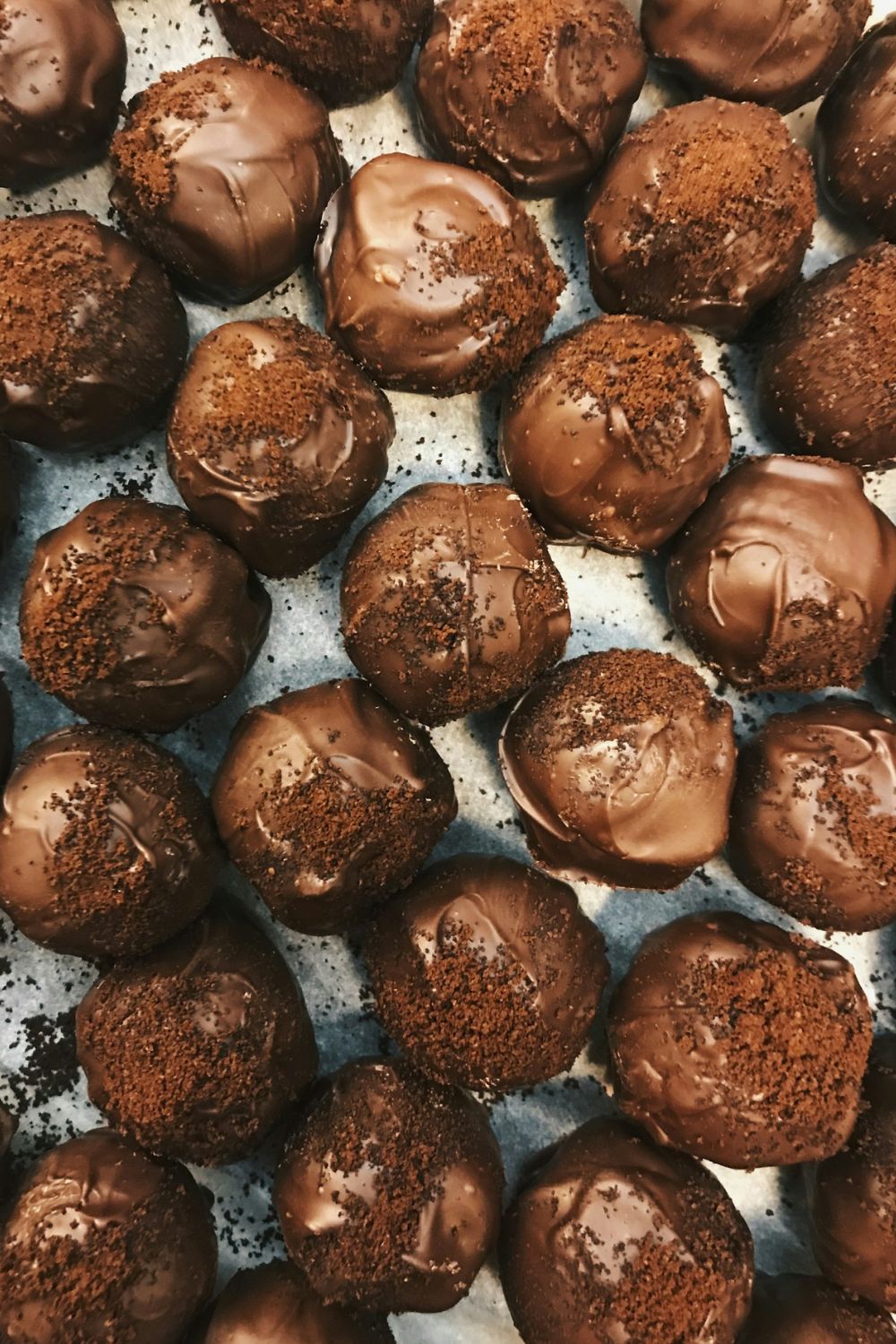 Indulge in Love: Playful and Romantic Date Ideas for World Chocolate ...